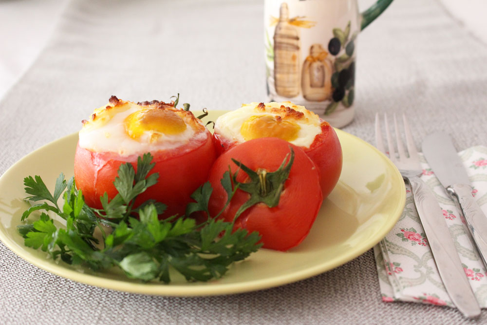 Rosii umplute cu oua | Masa in Familie