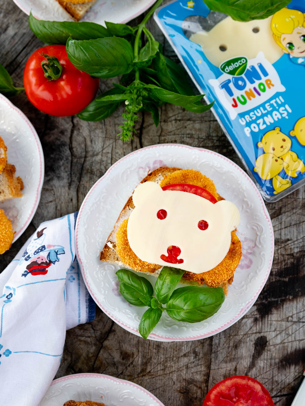 Sandvis cu dovlecei pane si branza gouda