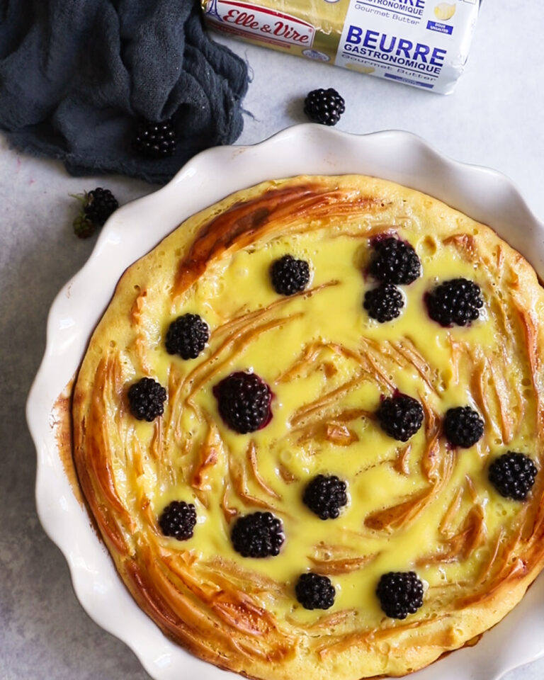 Prajitura rapida cu foi de placinta si lapte