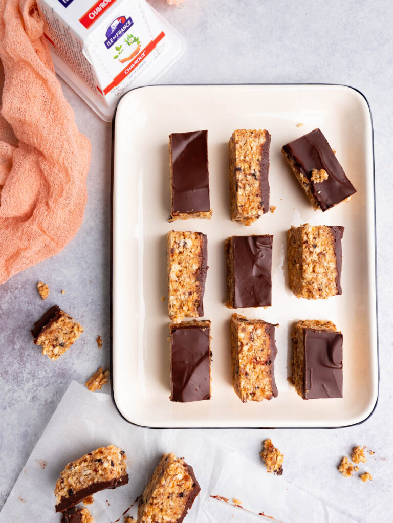 Batoane din biscuiti cu glazura de ciocolata | Masa in Familie